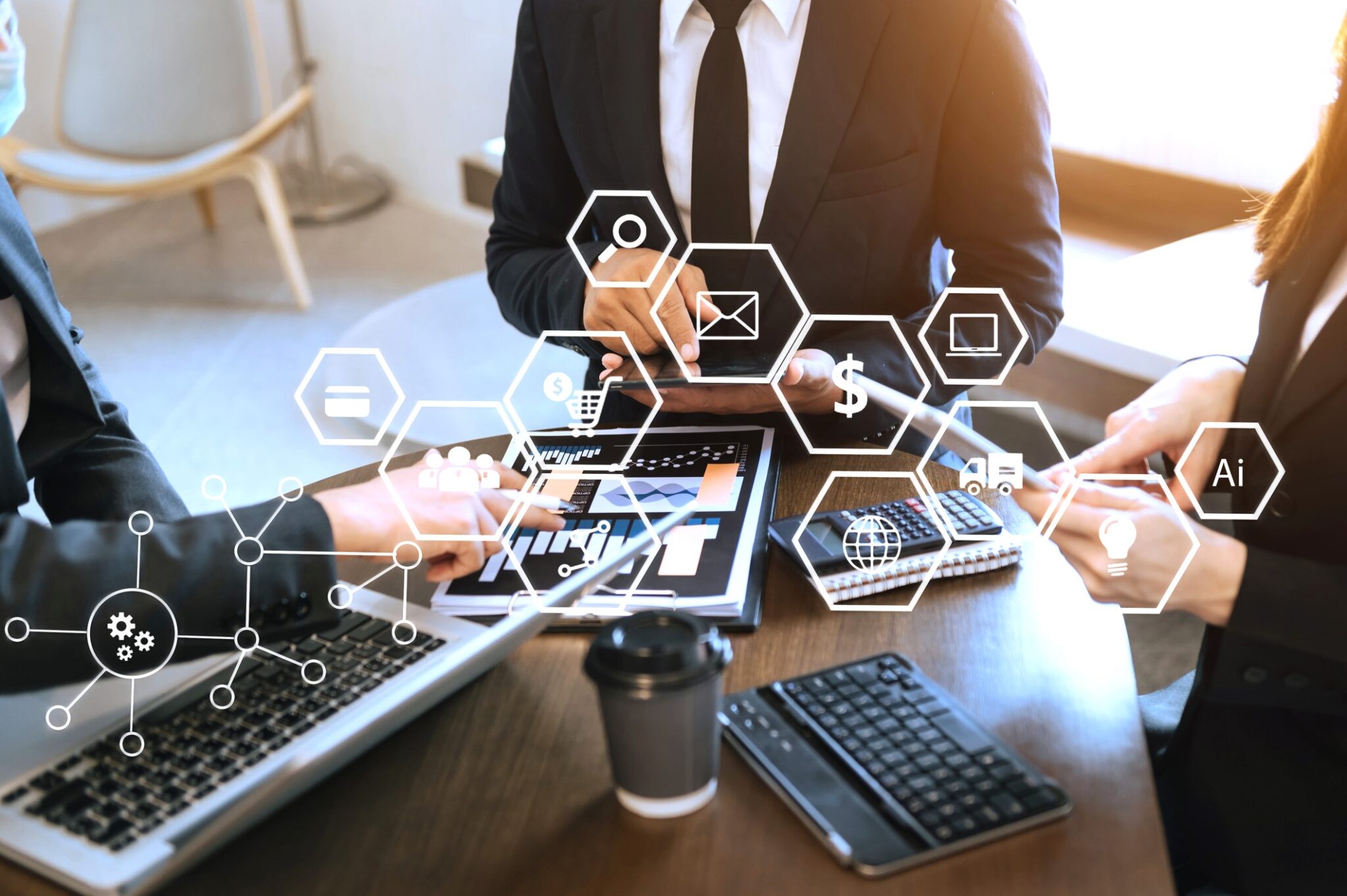 【SaaS販売パートナー契約】種類やビジネスモデルの特徴も解説｜弁護士監修 | Collabo Tips | コラボ・ティップス